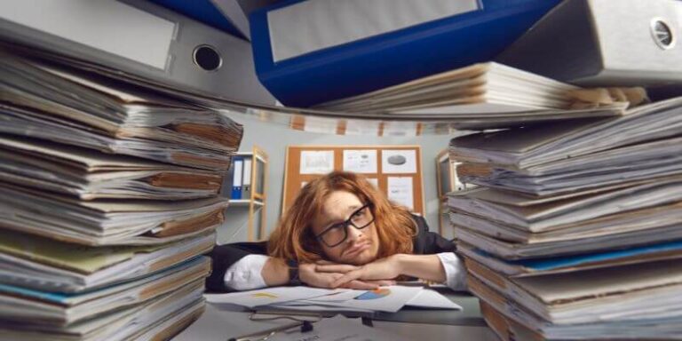 A Look at Renewal Management: Manual vs. Automatic Contract Renewal ...